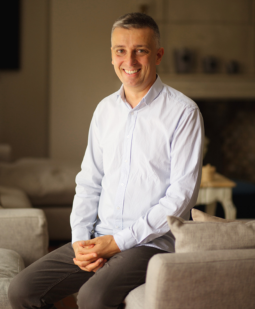 Biography – Sebastián Colombo